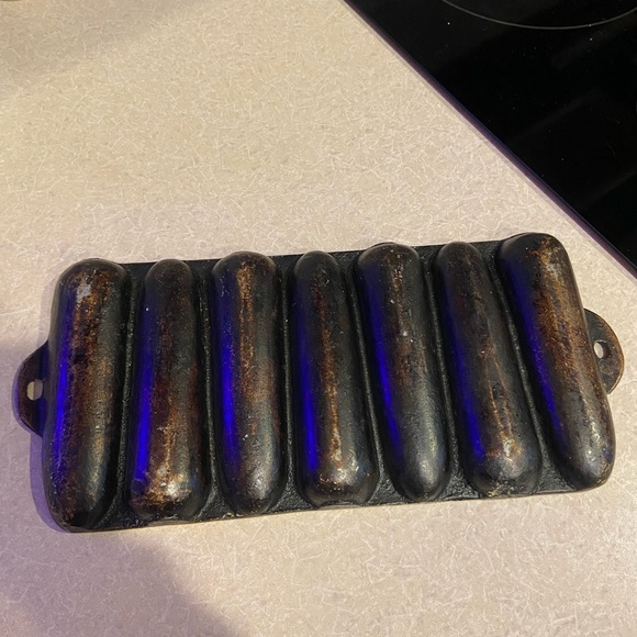 Accents | Vintage Cast Iron Cornbread Pan | Poshmark